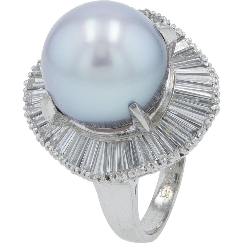 Platinum 900 Ring with 1.44 Carat Baguette Diamond Halo and Center Pea ...