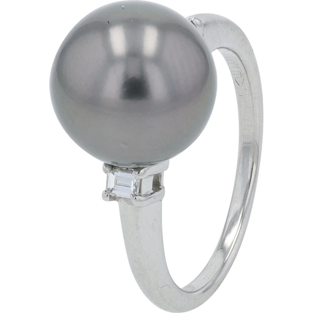 Platinum 900 Ring with 11.5mm Grey Pearl and Tapered Diamonds - 0.12 C ...